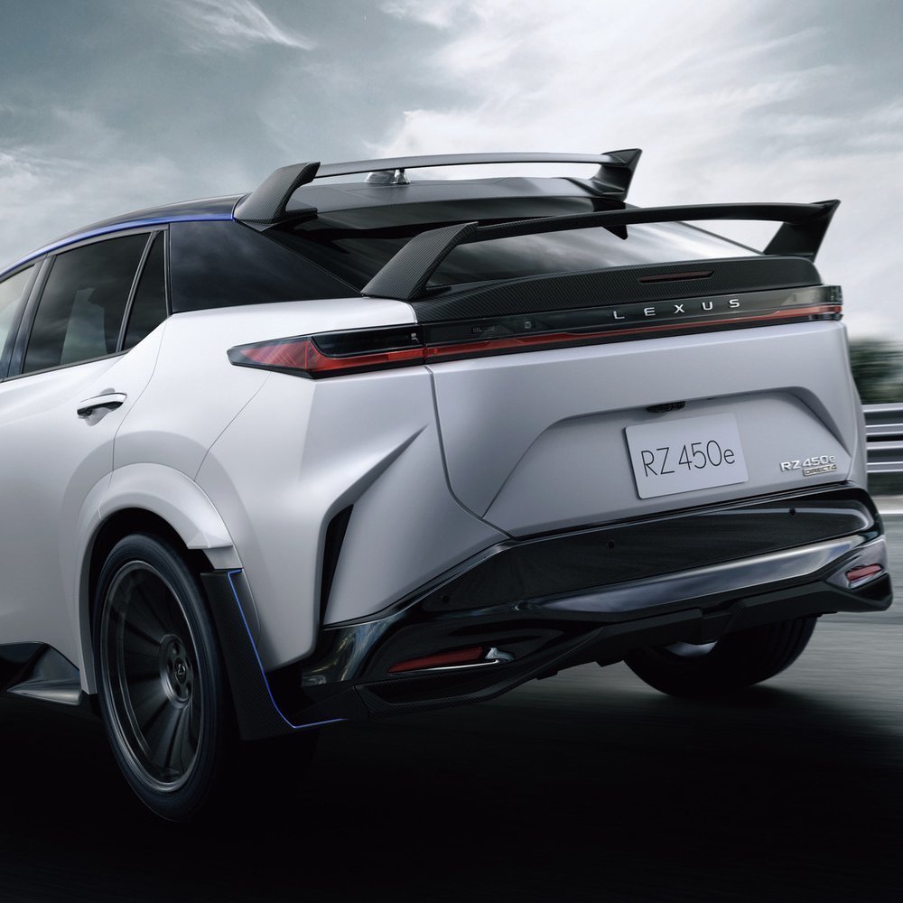 レクサス 新型の特別仕様車「RZ450e F SPORT Performance」初公開！100台限定の抽選販売へ | カーナリズム